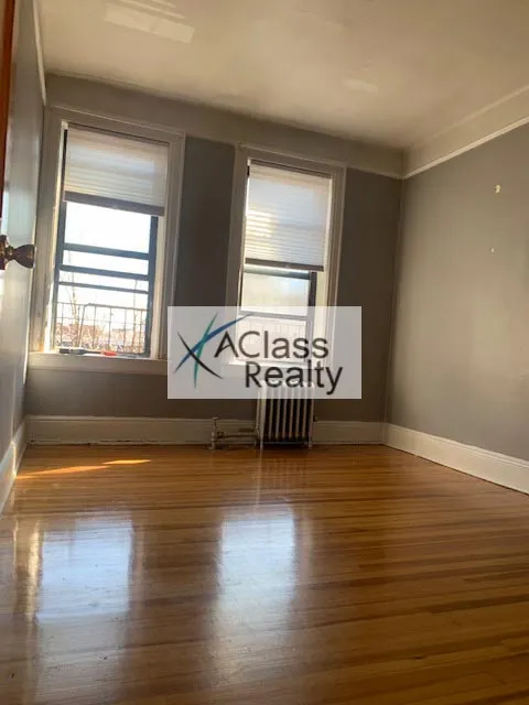 25-72 42nd Street TOP-UNIT in Astoria, Queens | StreetEasy
