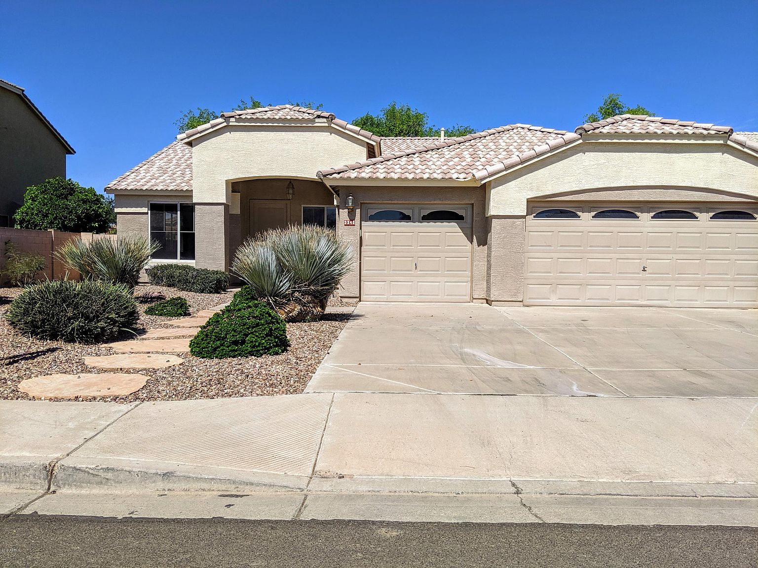 3342 S Moccasin Trl, Gilbert, AZ 85297 | Zillow