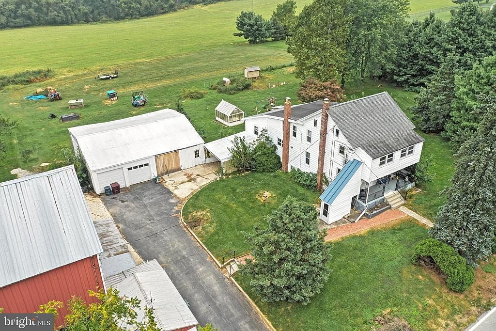 815 Manor Rd, Windsor, PA 17366 | Zillow