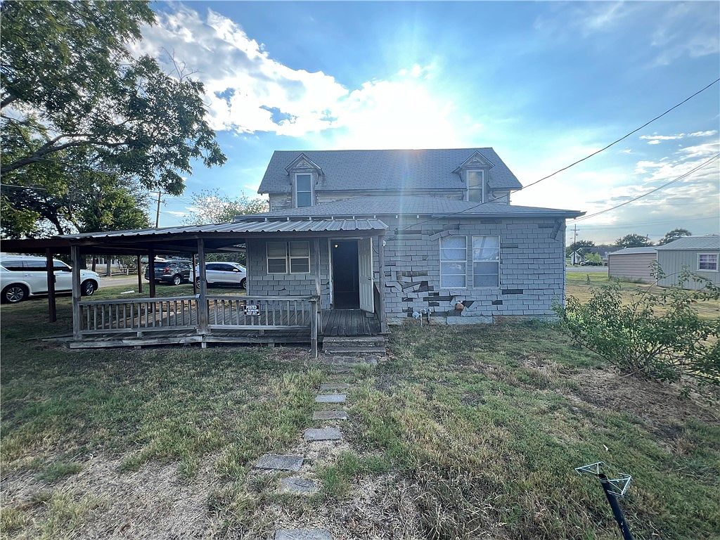 201 N Wiebusch St, Riesel, TX 76682 | MLS #225826 | Zillow