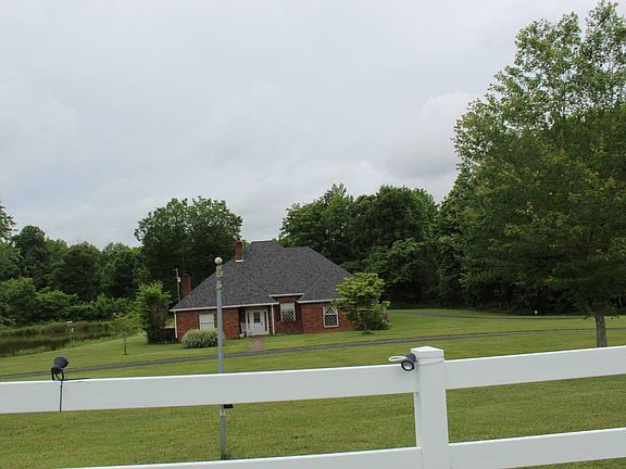 1028 Clint Russell Rd, Morganfield, KY 42437 | MLS #11280760 | Zillow