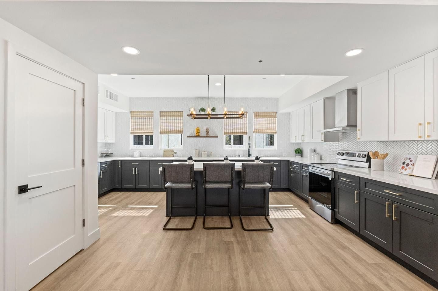 580 Compton Ter, Sunnyvale, CA 94085 | MLS #ML82002672 | Zillow