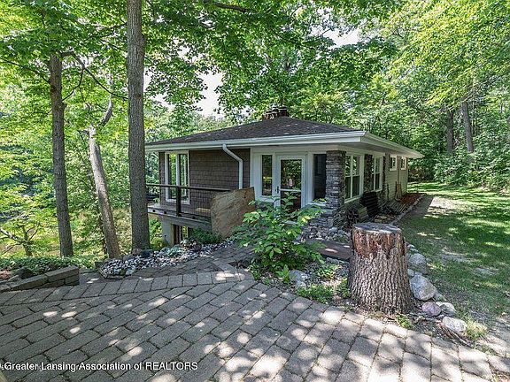 7421 Delta River Dr, Lansing, MI 48906 | Zillow