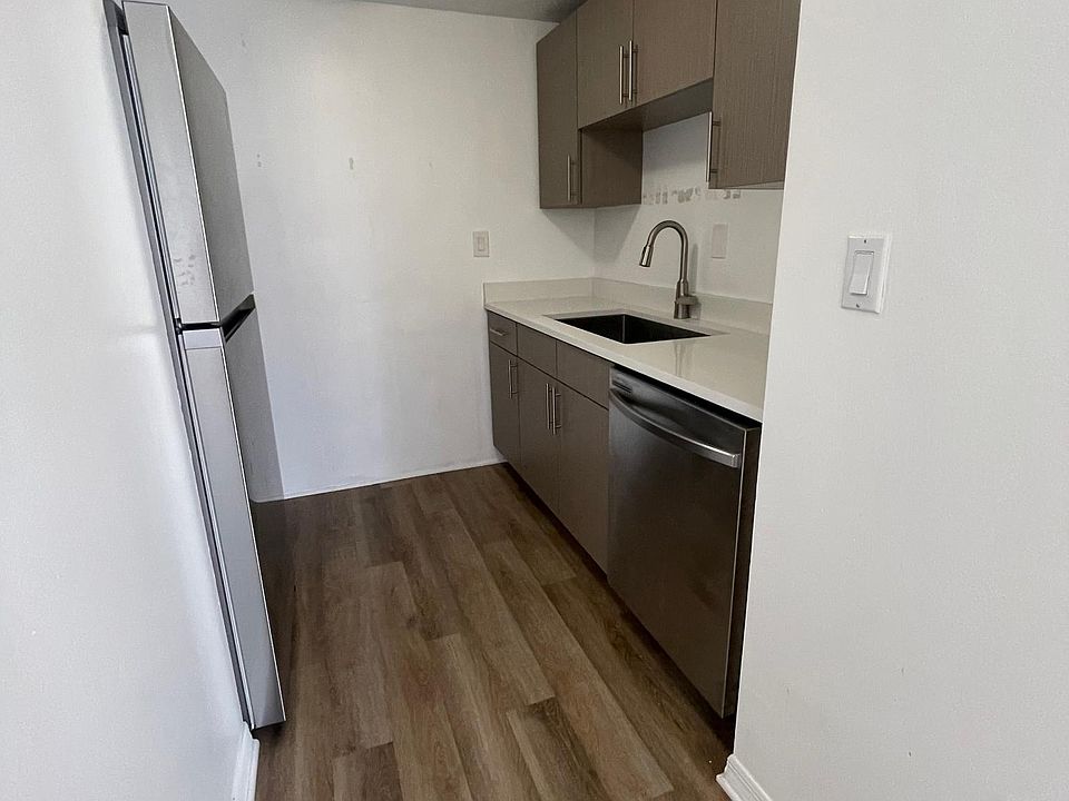 3051 SW 27th Ave APT 401, Miami, FL 33133 | Zillow
