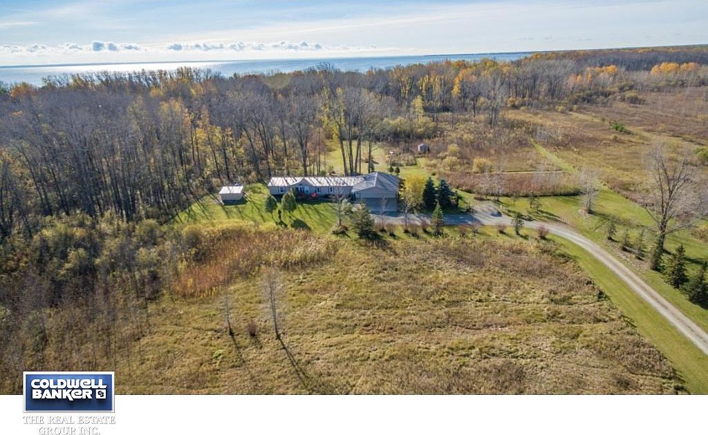3975 Geano Beach Rd, Little Suamico, WI 54141 | Zillow
