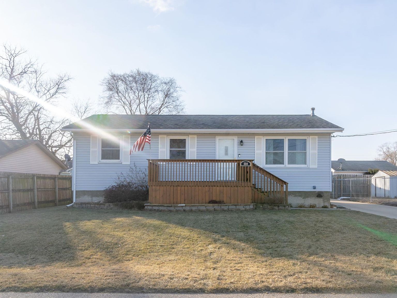 1114 Roosevelt St, Waterloo, IA 50707 | Zillow