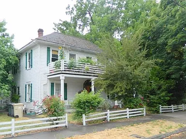 509 NW C St Grants Pass OR | Zillow