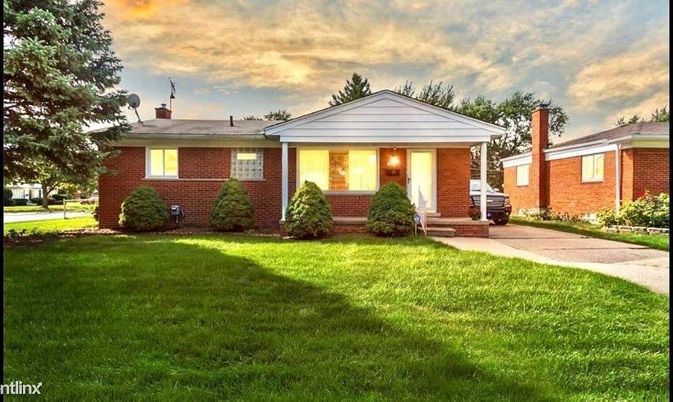 21711 Hill St, Warren, MI 48091 | Zillow