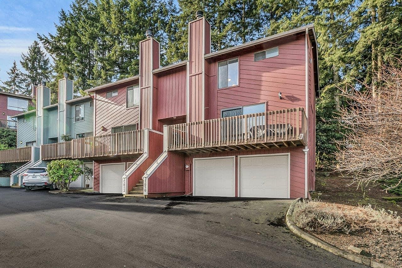 25050 Lake Fenwick Rd, Kent, WA 98032 | Zillow