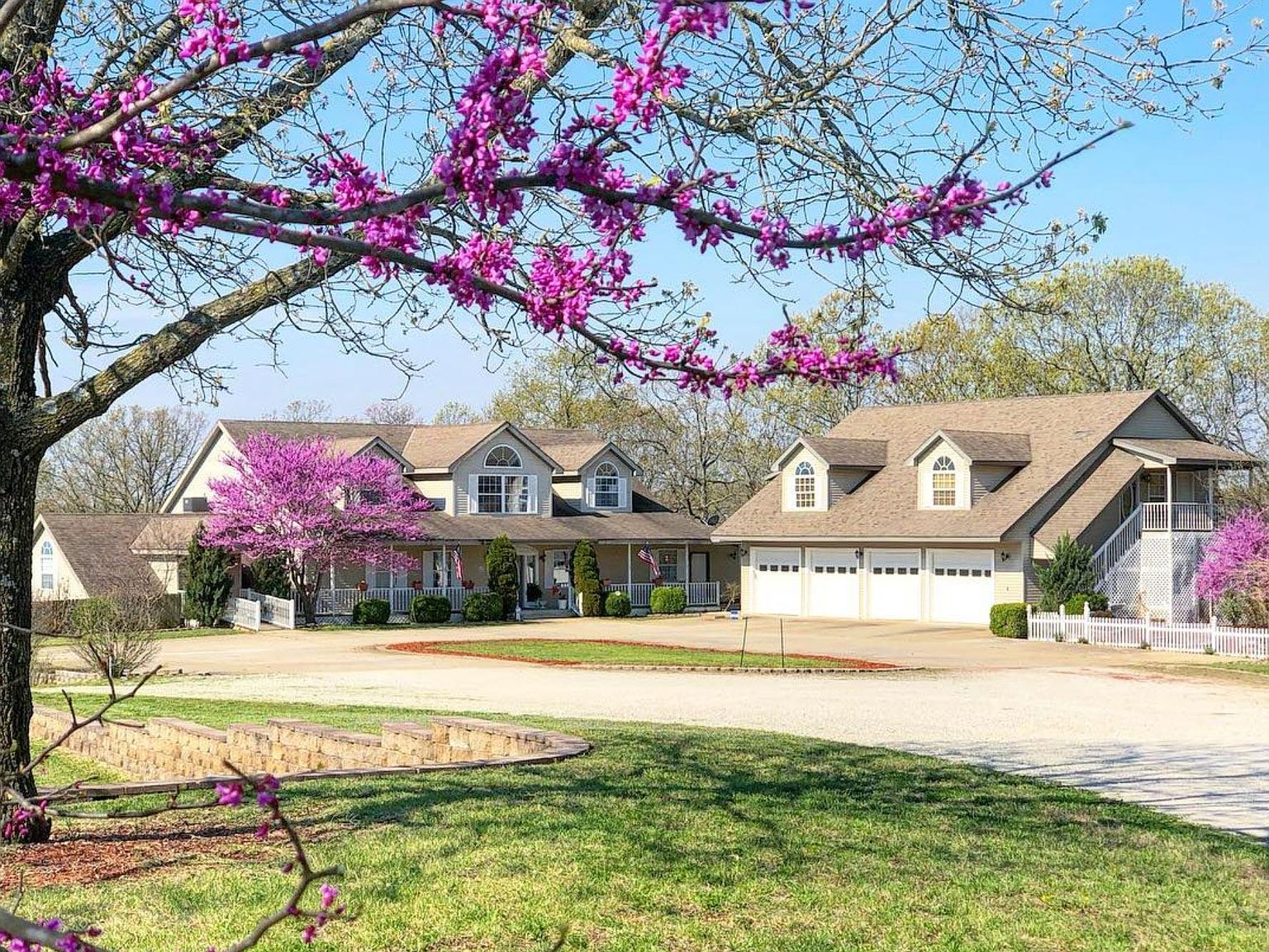 256 Rubys Rest, Reeds Spring, MO 65737 | MLS #60271294 | Zillow