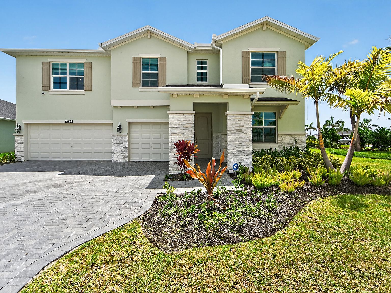 12328 SW Roma Circle, Port Saint Lucie, FL 34987 | MLS #RX-11113762 ...