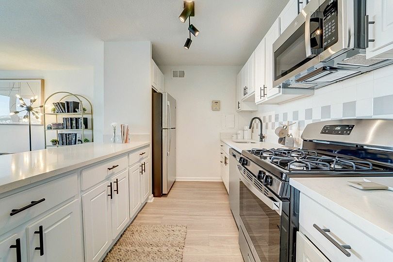 1111 Park Ave #1-1402, Baltimore, MD 21201 | Zillow