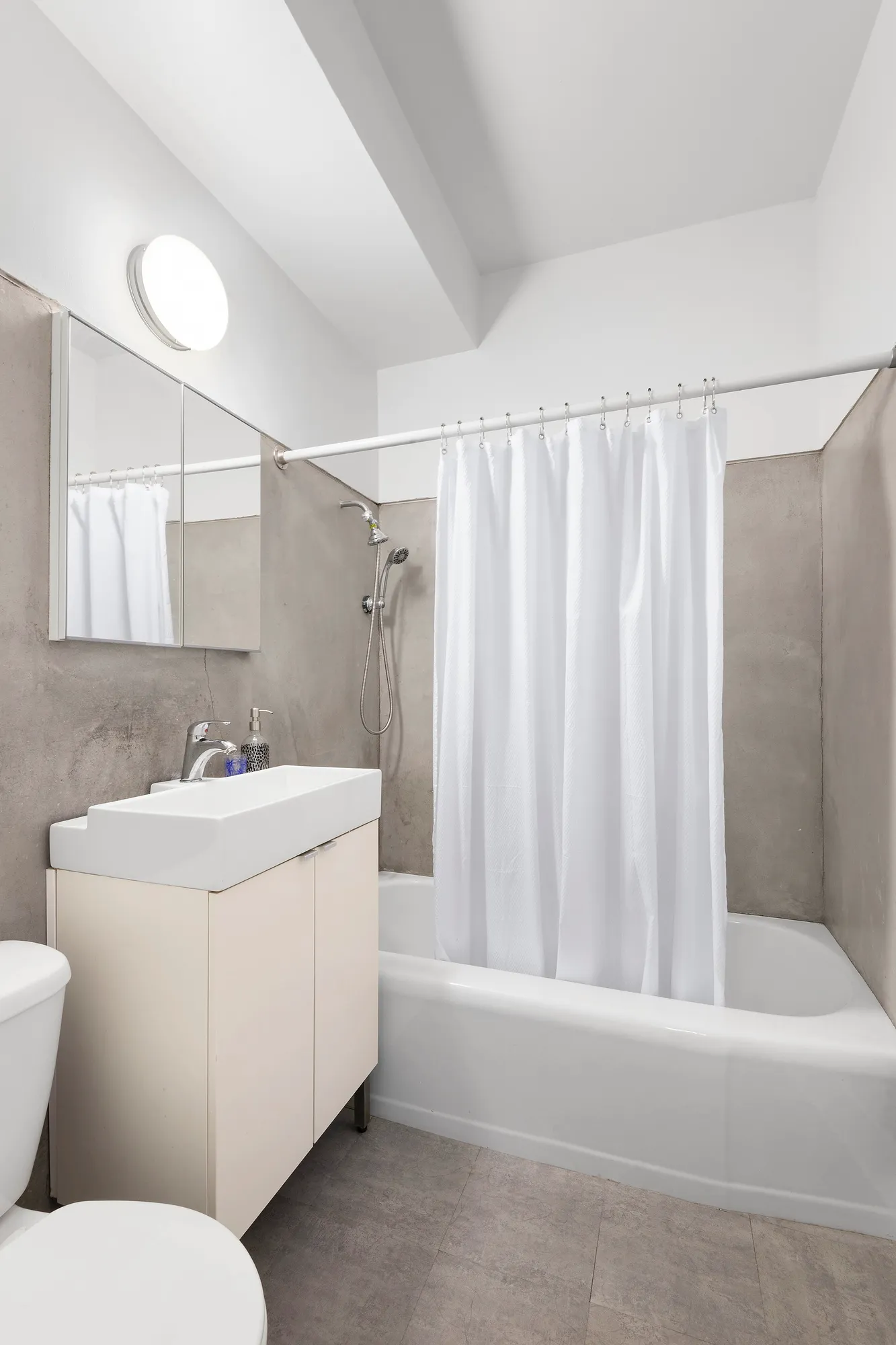 12 Beekman Place #1A in Beekman, Manhattan | StreetEasy