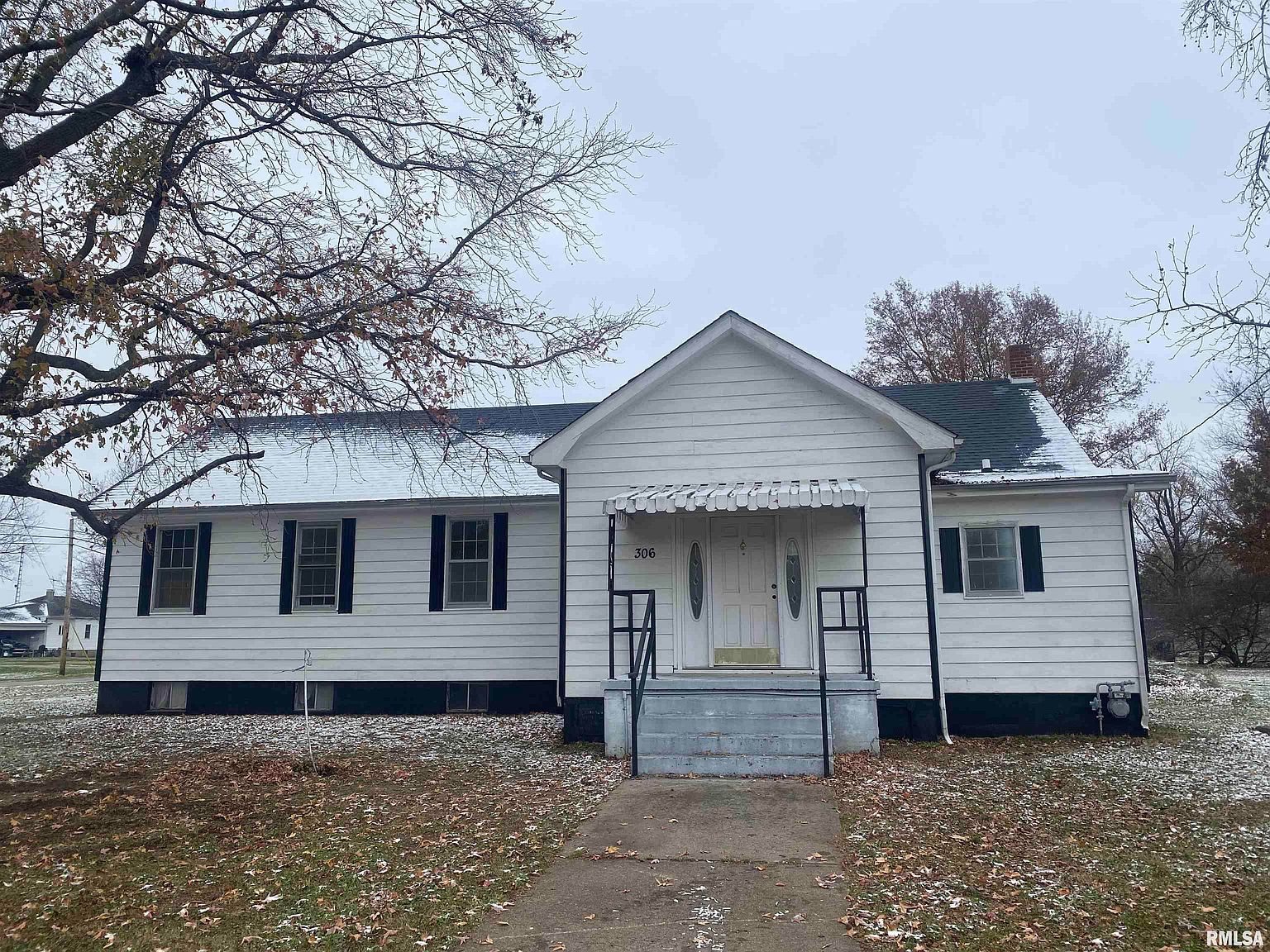 306 Washington St, Gorham, IL 62940 | Zillow