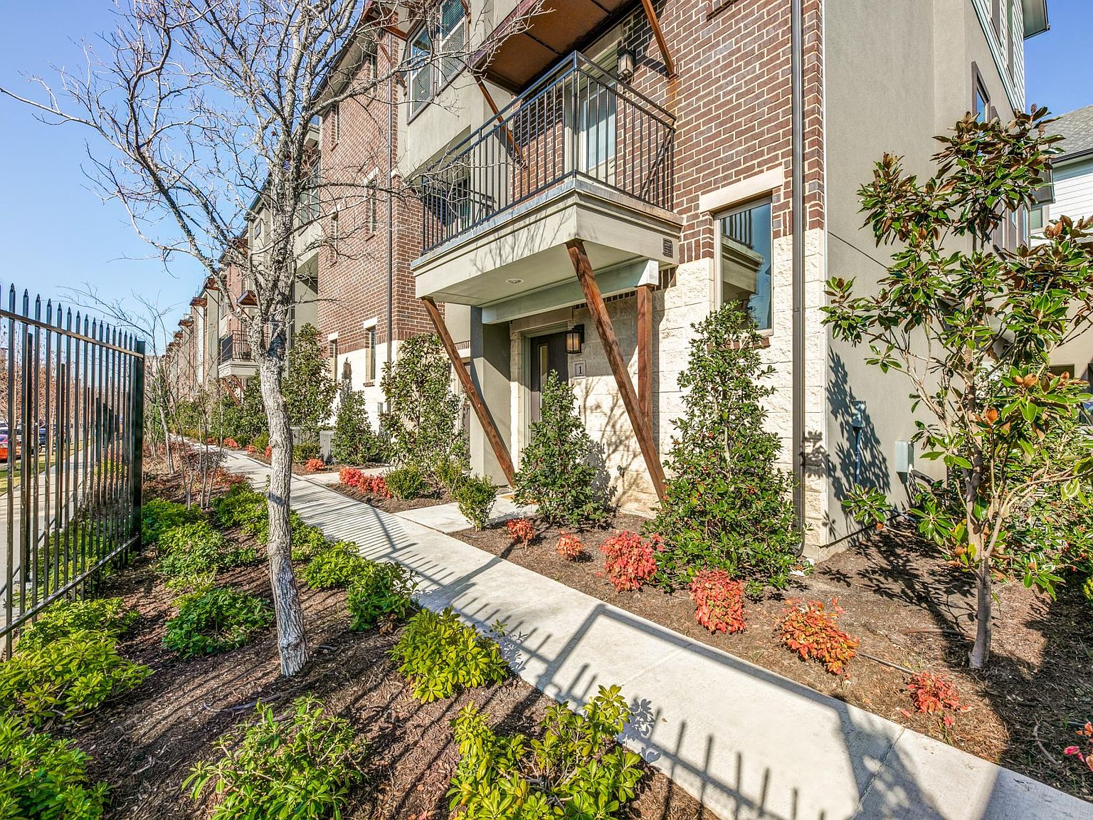 4316 Hartford St, Dallas, TX 75219 | Zillow