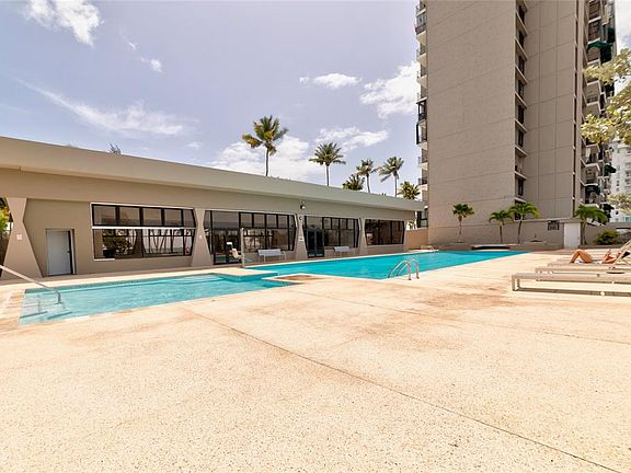 Cxvc Qff Avenue Isla Verde #3J, Carolina, PR 00979 | Zillow
