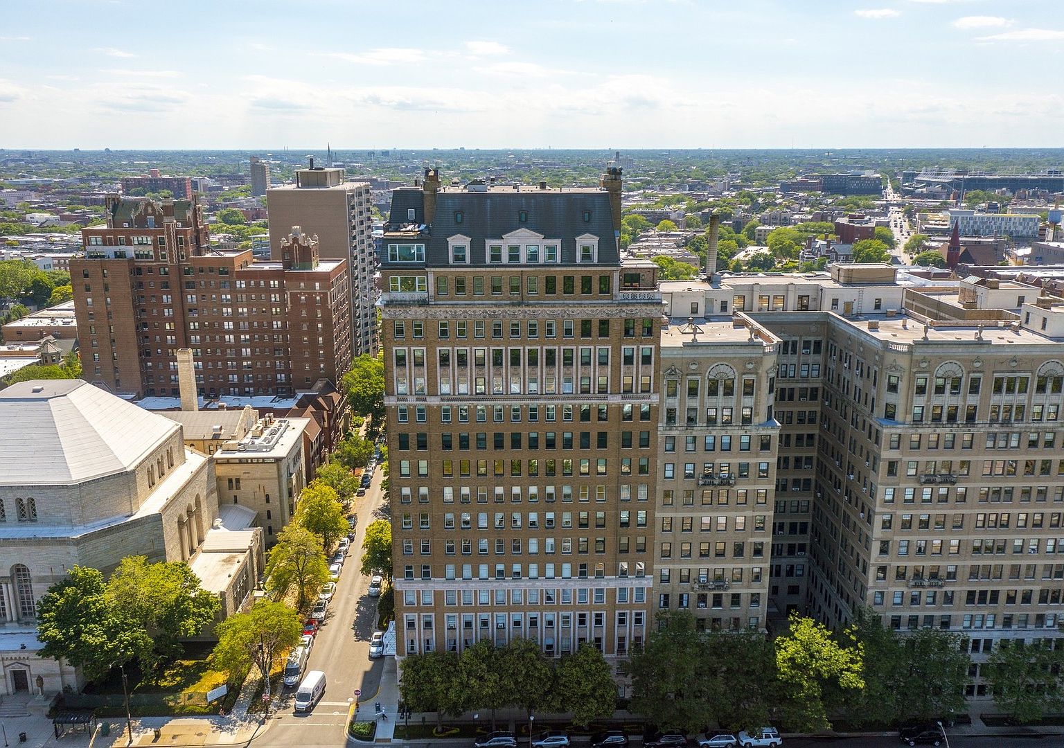 3500 N Lake Shore Dr APT 4D, Chicago, IL 60657 | Zillow