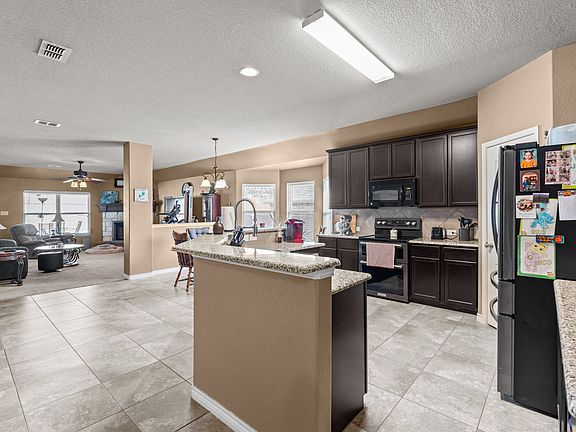 2201 Lorrie Ln, Weatherford, TX 76087 | MLS #20853542 | Zillow