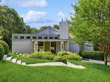 623 Edward St Wainscott NY | Zillow