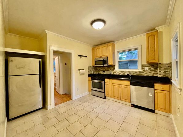 Rental Listings in Wellesley MA - 18 Rentals | Zillow