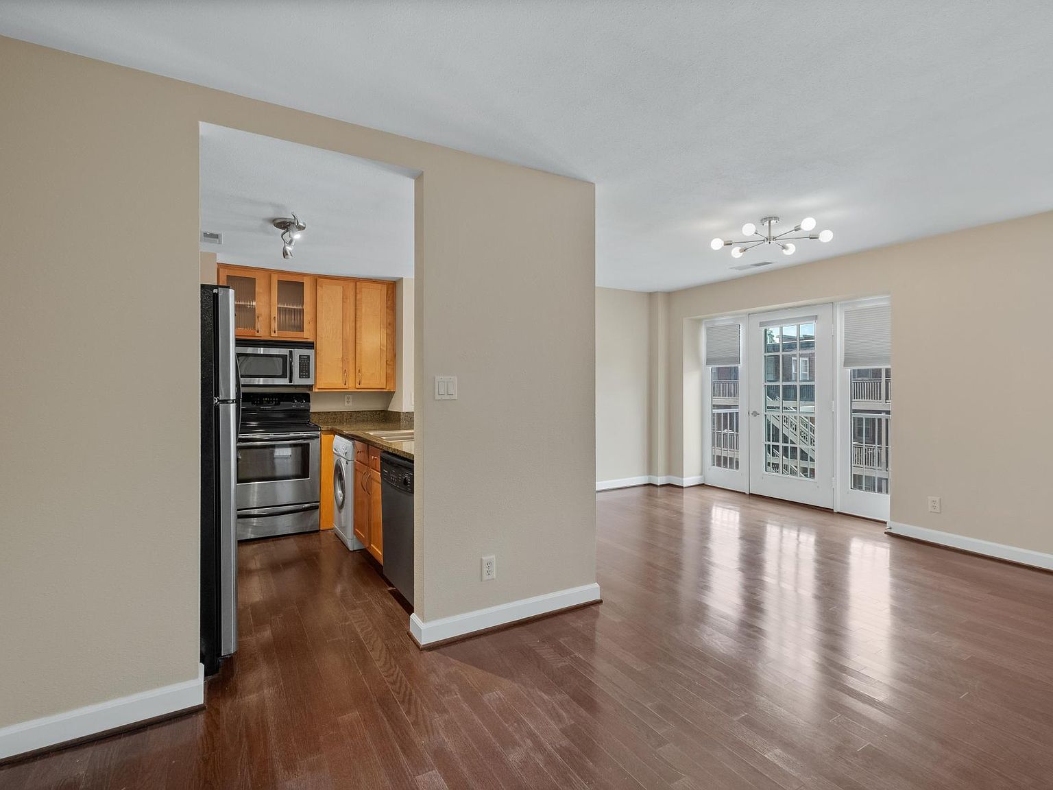 5330 Pershing Ave APT 301, Saint Louis, MO 63112 | Zillow