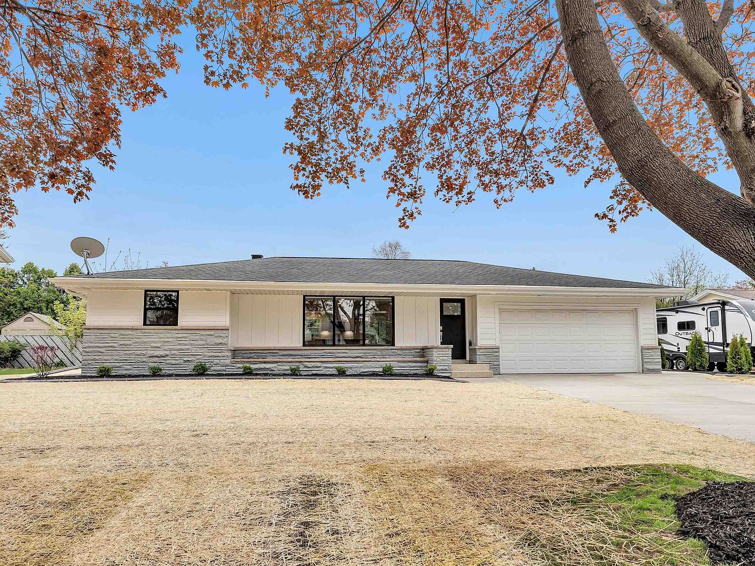 1129 Blue Ridge Dr, Green Bay, WI 54304 | MLS #50275496 | Zillow