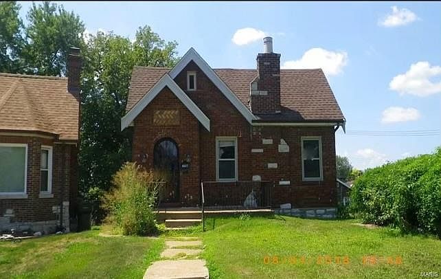 8637 Annetta St, Saint Louis, MO 63147 | Zillow