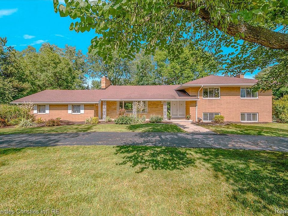30700 Marimoor St, Beverly Hills, MI 48025 | Zillow