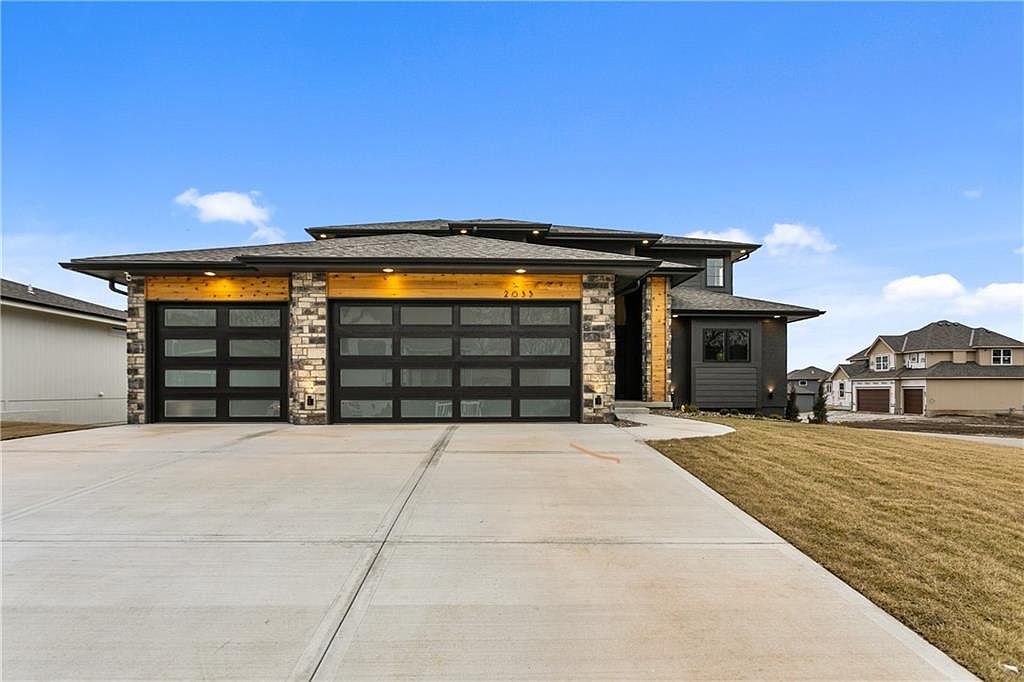 16329 W 166th Ct, Olathe, KS 66062 | MLS #2440968 | Zillow