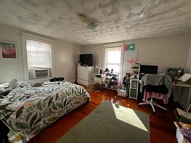 377 Central St Central Falls RI | Zillow