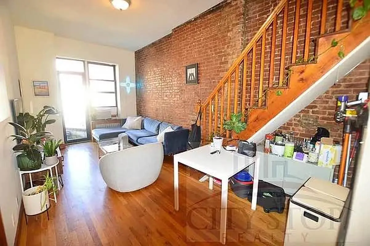 49 West 74th Street #4B in Upper West Side, Manhattan | StreetEasy