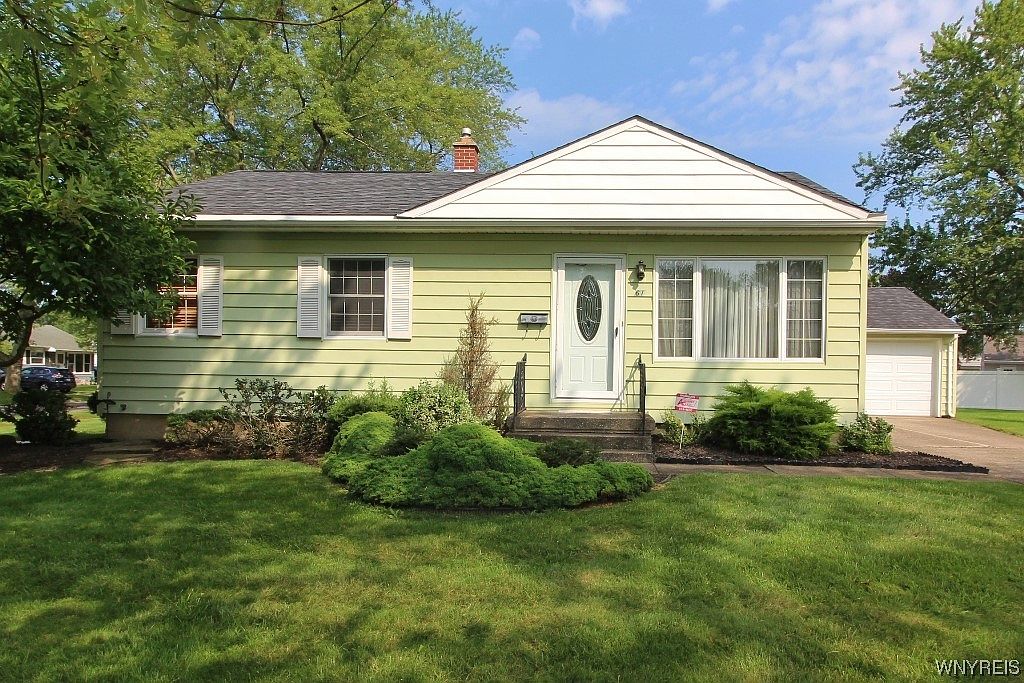 61 Clark St, Tonawanda, NY 14150 | Zillow