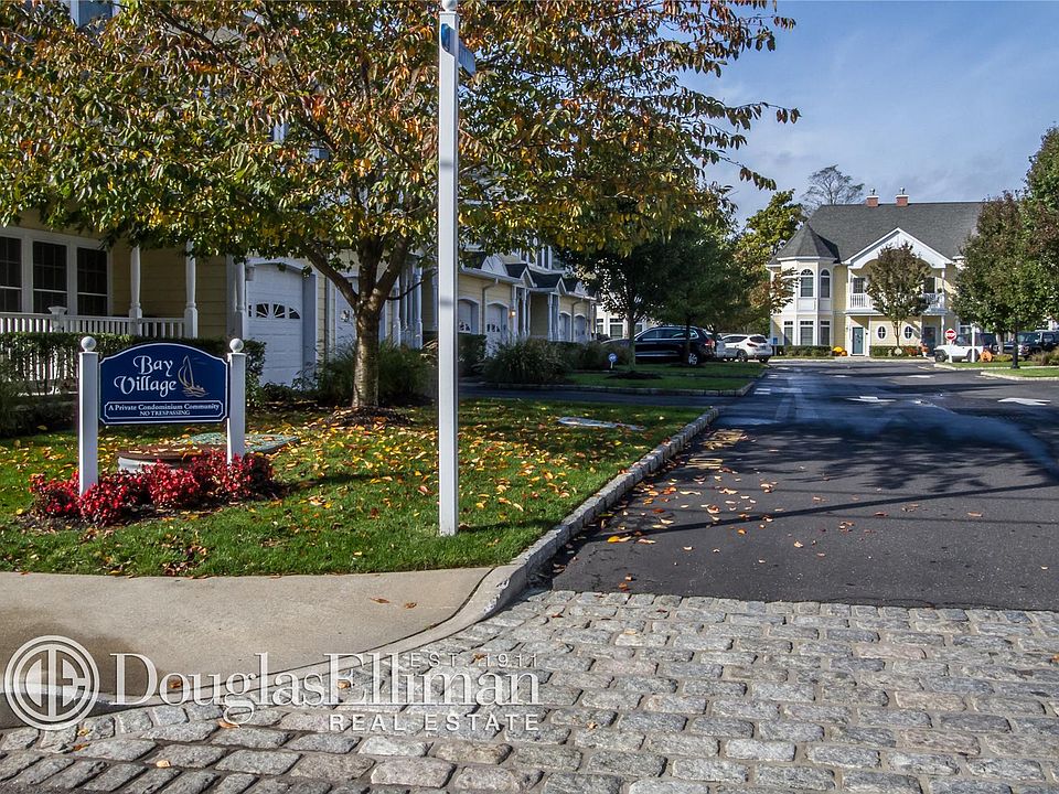 908 Emily Dr, Patchogue, NY 11772 | Zillow