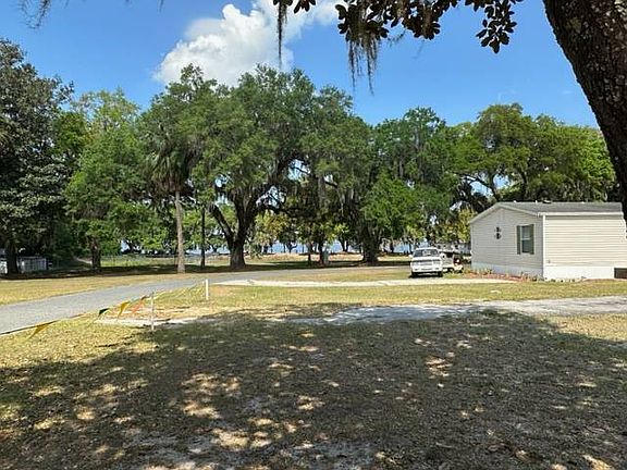 12701 SE Sunset Harbor Rd UNIT 19, Weirsdale, FL 32195 | Zillow