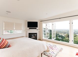 3646 Sunswept Dr, Studio City, CA 91604 | Zillow