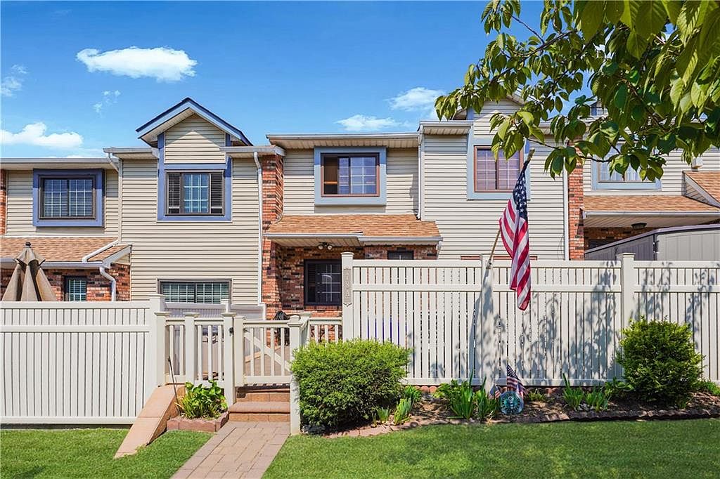 78 McDivitt Ave #A, Staten Island, NY 10314 | Zillow