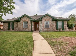 1500 Vinewood Ct, Fort Worth, TX 76112 | MLS #20502946 | Zillow