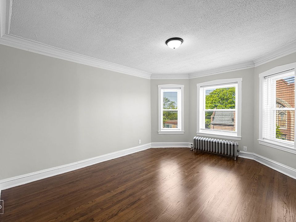 703 N Austin - 703 N Austin Blvd Chicago IL (1 units available) | Zillow