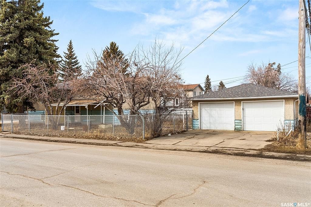 2077 ATKINSON STREET, Regina, SK S4N 3W8 | MLS #SK982640 | Zillow