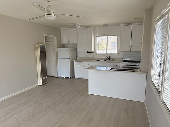 221 7th St APT E, Seal Beach, CA 90740 | Zillow