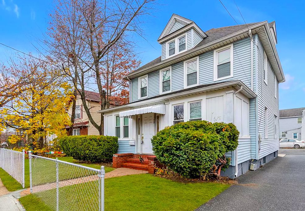 79 Plainfield Ave #1, Floral Park, NY 11001 | Zillow