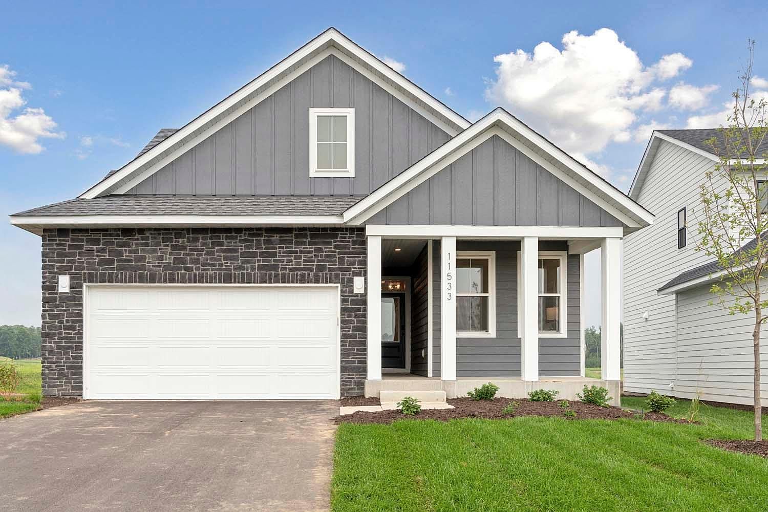 12439 Drayton Trl, Apple Valley, MN 55124 | MLS #6714162 | Zillow