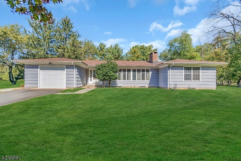 139 Grayson Dr, Belle Mead, NJ 08502 | MLS #3869540 | Zillow