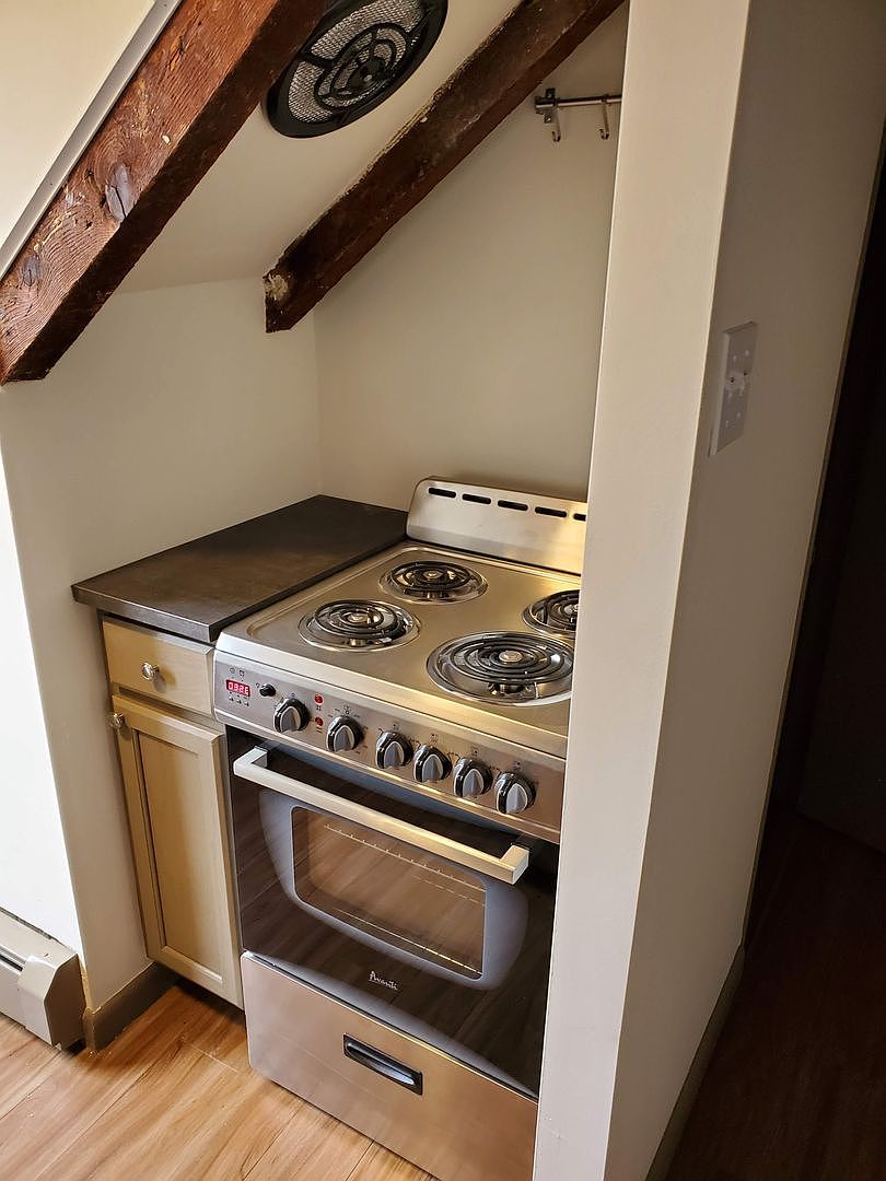 101-103 E Maple Ave #3, Langhorne, PA 19047 | Zillow