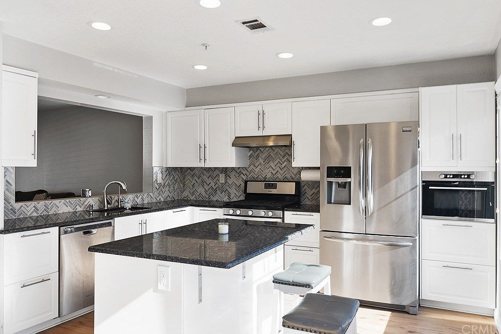 900 E Chestnut St N, Anaheim, CA 92805 | Zillow