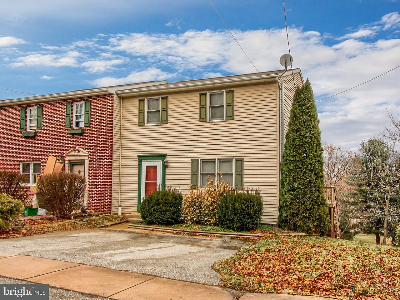 223 W Broad St, Yoe, PA 17313 | Zillow