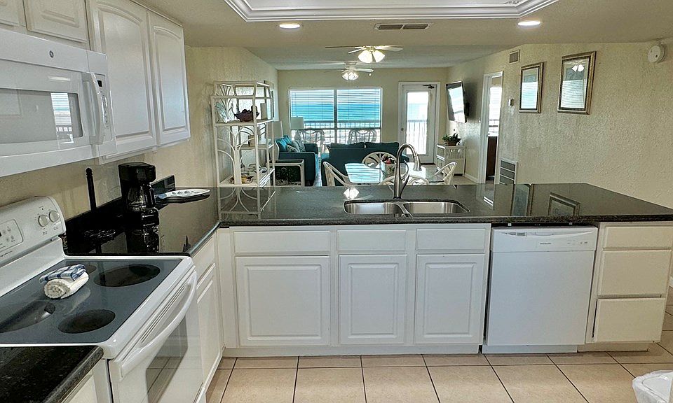 Saida Towers III - 404 Padre Blvd South Padre Island TX | Zillow