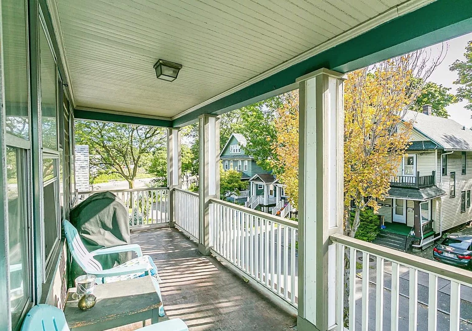 31 Laburnam Cres #UP, Rochester, NY 14620 | Zillow