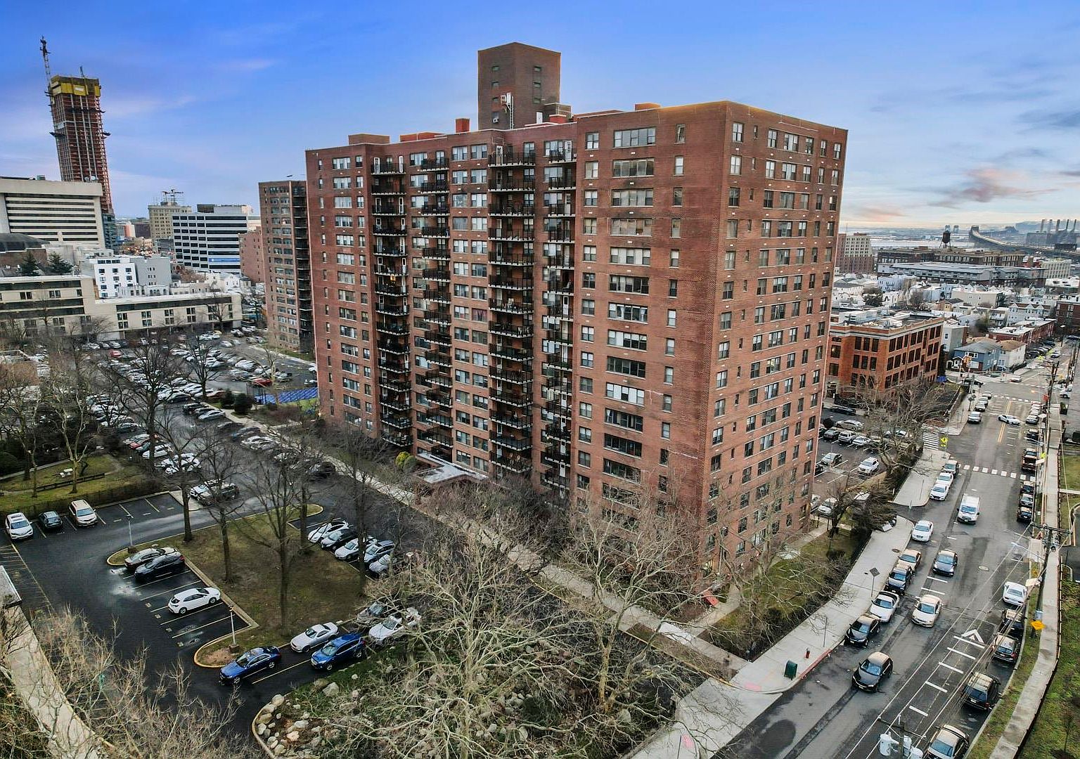 225 Saint Paul Ave #1S, Jersey City, NJ 07306 | MLS #240019511 | Zillow