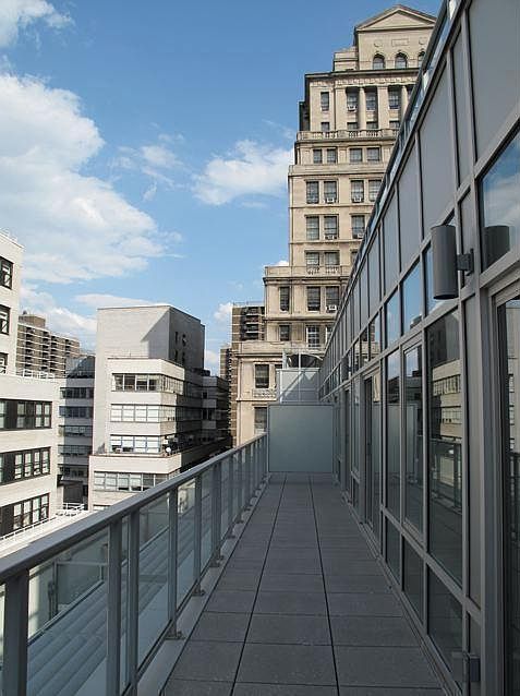 111 Fulton St PENTHOUSE 202, New York, NY 10038 | Zillow